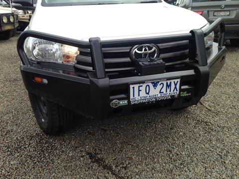 Toyota hilux 4x2 workmate bullbar store
